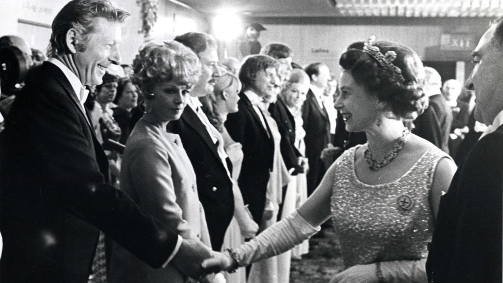 Being the Queen - National Geographic er for alle - overalt