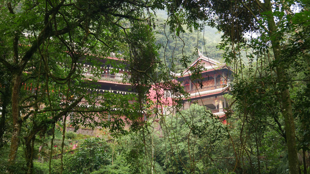 The Hidden Kingdoms of China - National Geographic for everyone in ...